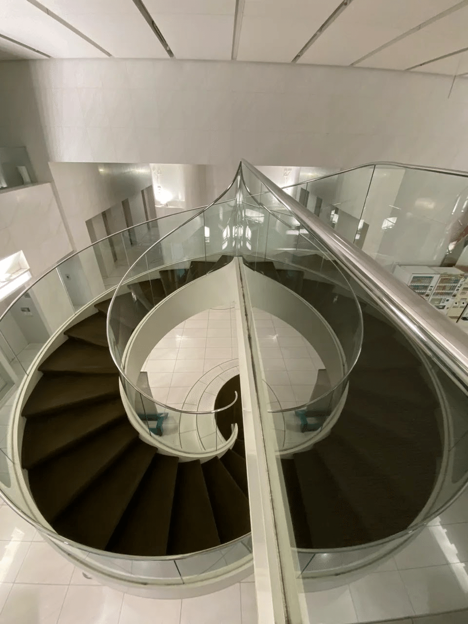 東京建築巡り〜新宿の螺旋階段VOL.1 ｜東京の建築&アート巡りオタク@tanrock