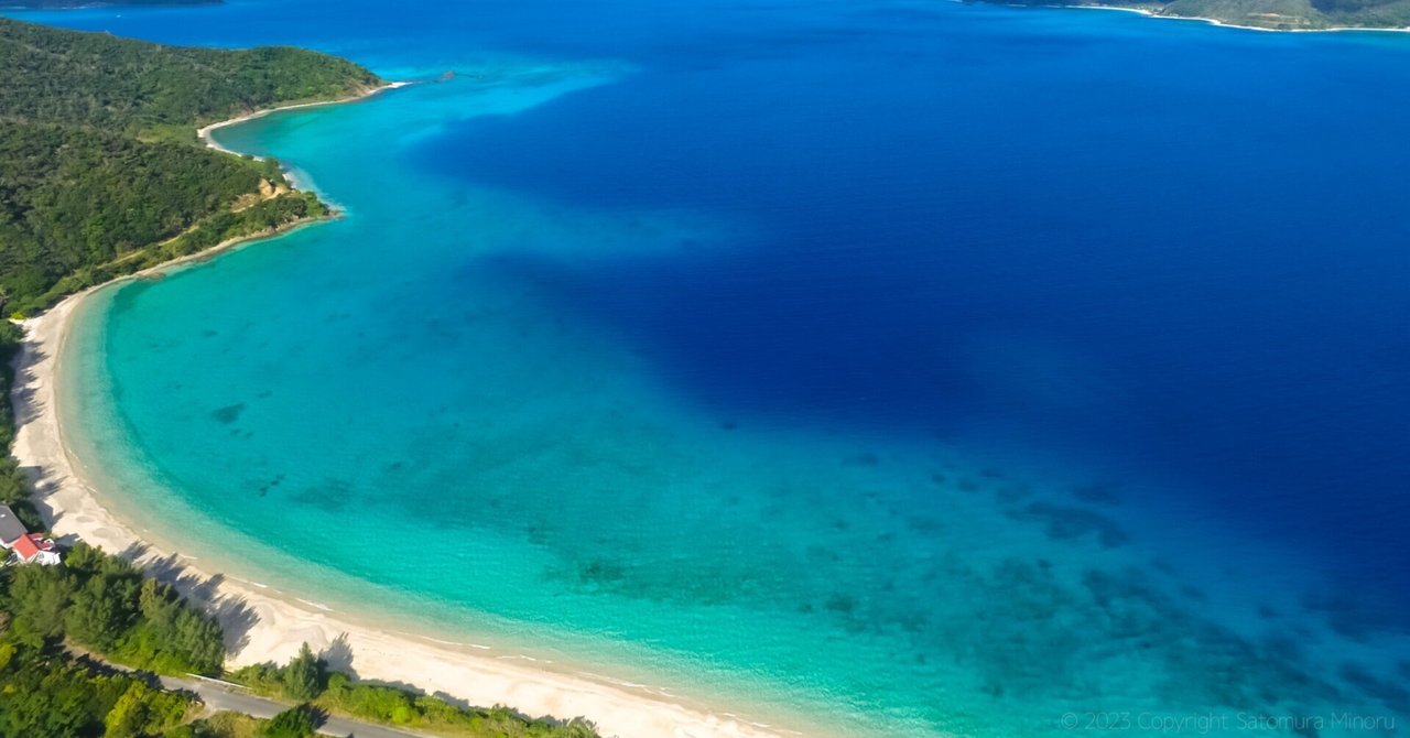奄美大島 倉崎海岸の空撮｜minoru satomura