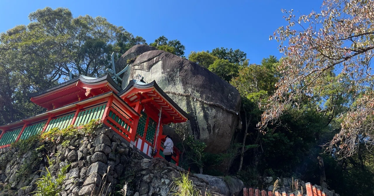 南紀熊野 奇岩巡り⑥ 「神倉神社」｜flow Essence 美年～mitoshi～