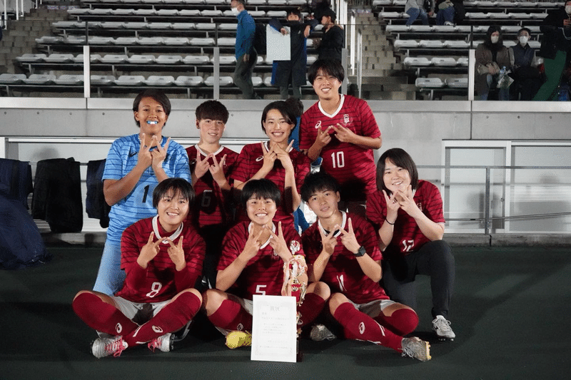 タイトルは無い。中身はある。｜井上 萌/Inoue Moe