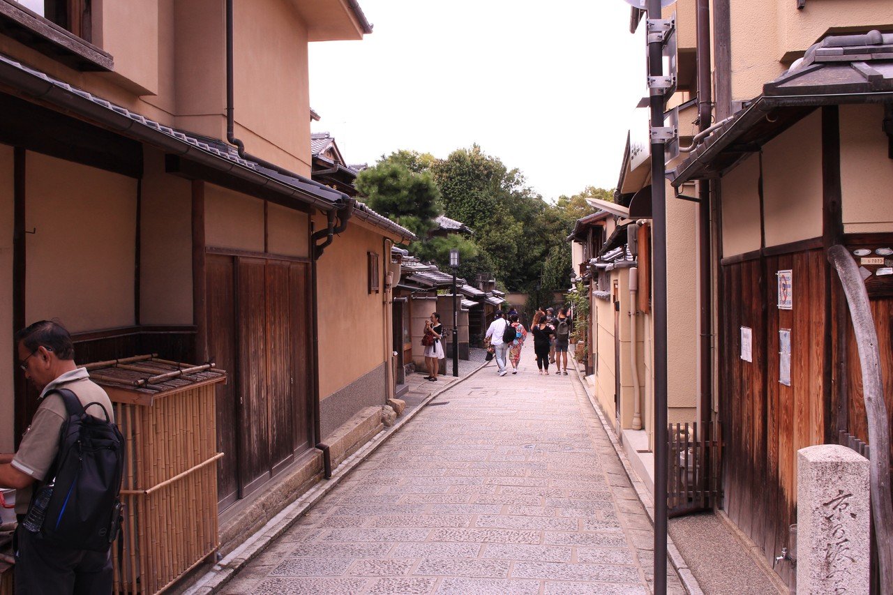 人はヒトリで生きていくことができないという言葉の本質がやっと分かってきた気がする． あくまで自分の解釈であるが，ヒトリだと自分らしくとか自己を ...