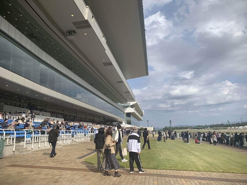 Guide to Horse Racecourse in Japan: Niigata Racecourse /新潟競馬場｜小和田 逸平