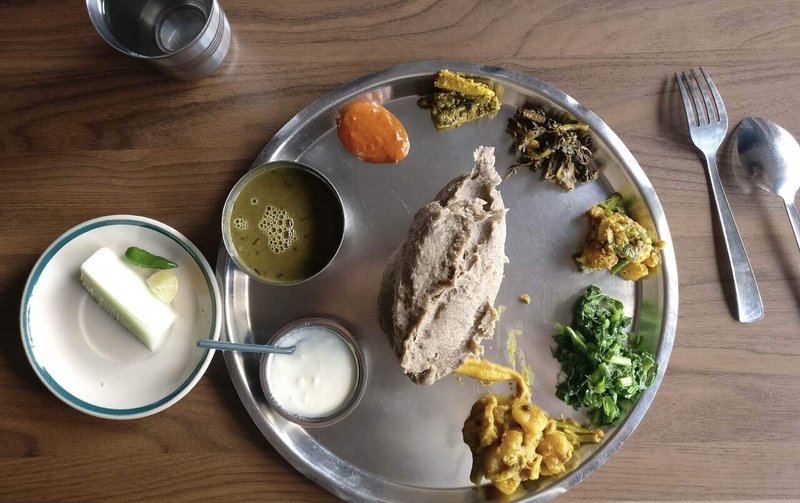 専業旅婦のネパール案内食事編5 「各論2 で何食べる？」｜あけけゔめぜ