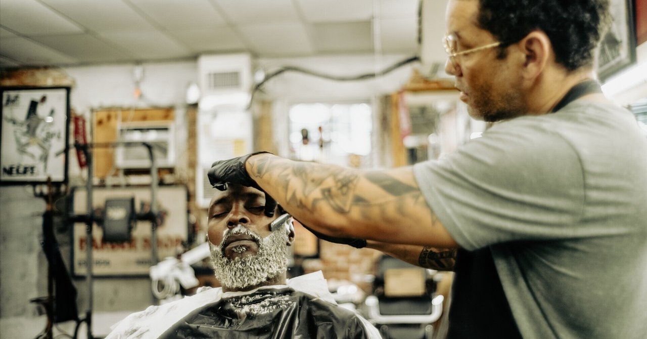 Barber Shop ＜LEICA M10-P＞｜MOJA MOJA