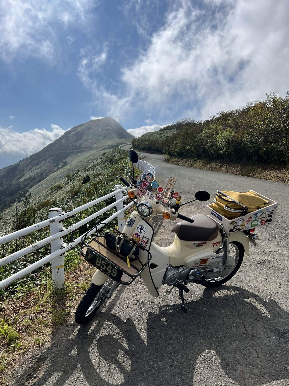 スーパーカブとステッカーとカブ主ミーティング｜Rinco