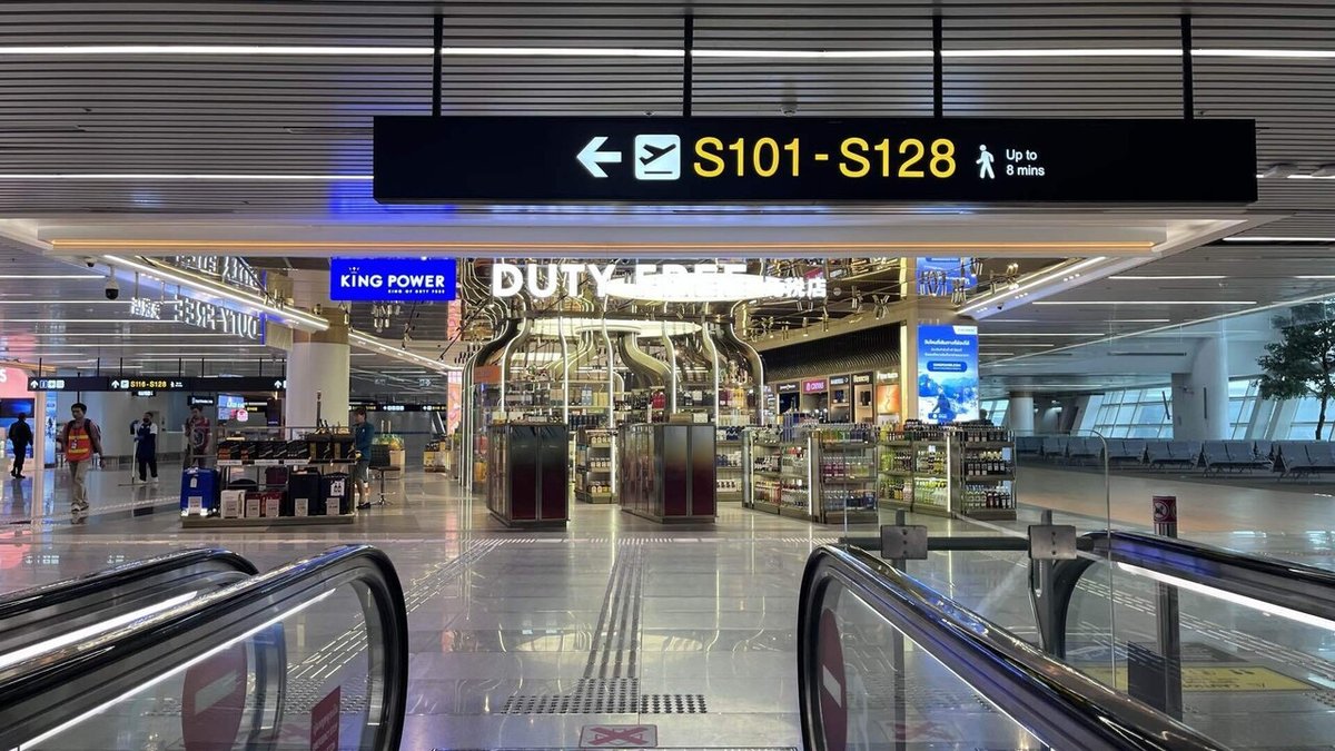 タイ スワンナプーム国際空港 サテライトターミナルへの行き方｜popo