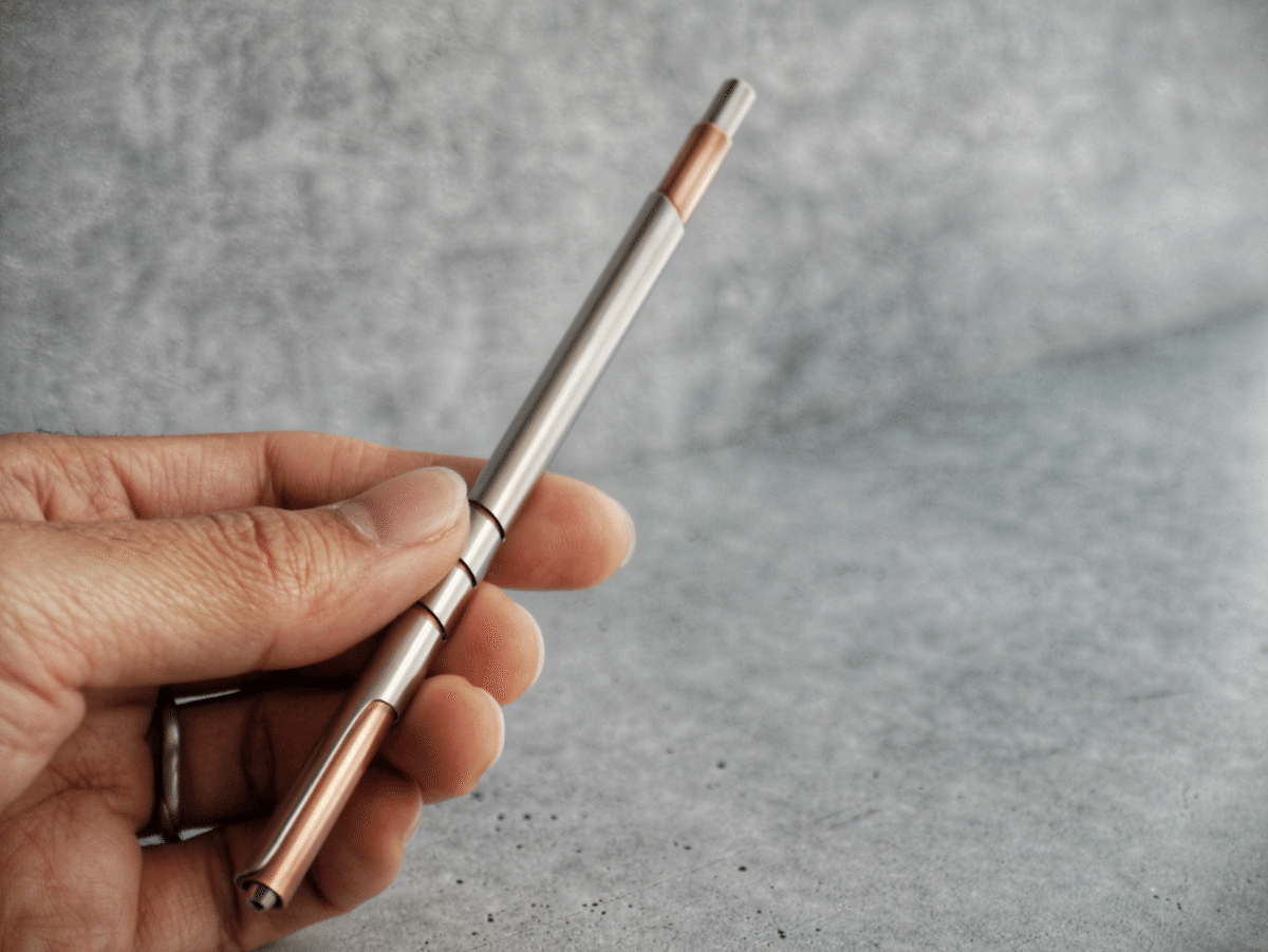 Lucio Rossi Design / D7II｜#olive