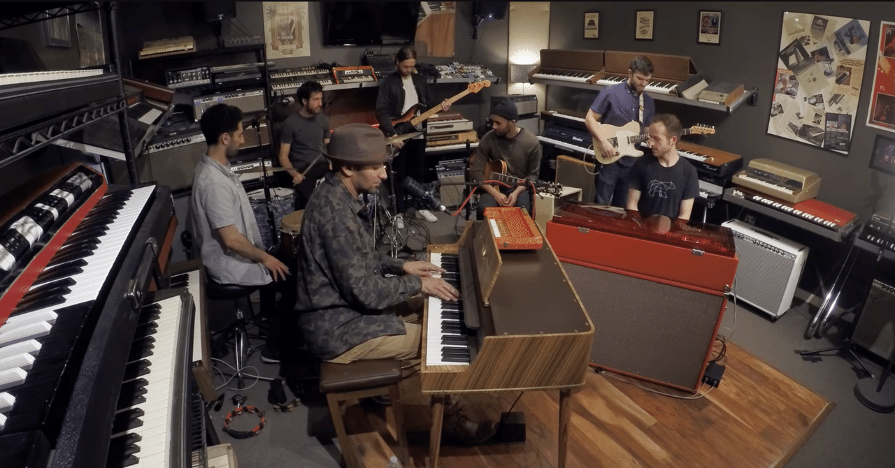 有名じゃないのに激ウマな人：Jacob Luttrell 『What’s Going On』｜Grafik-Maniak