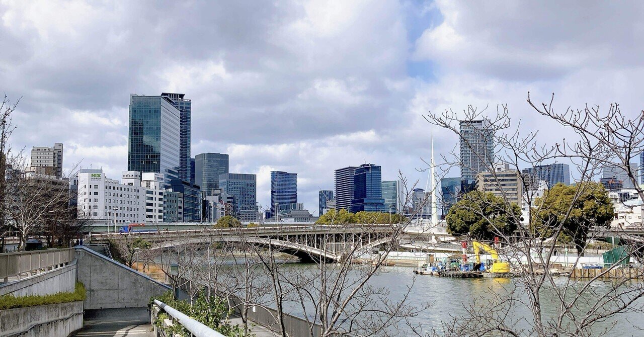 密集してるビル｜ayana(遊んで楽しむ)