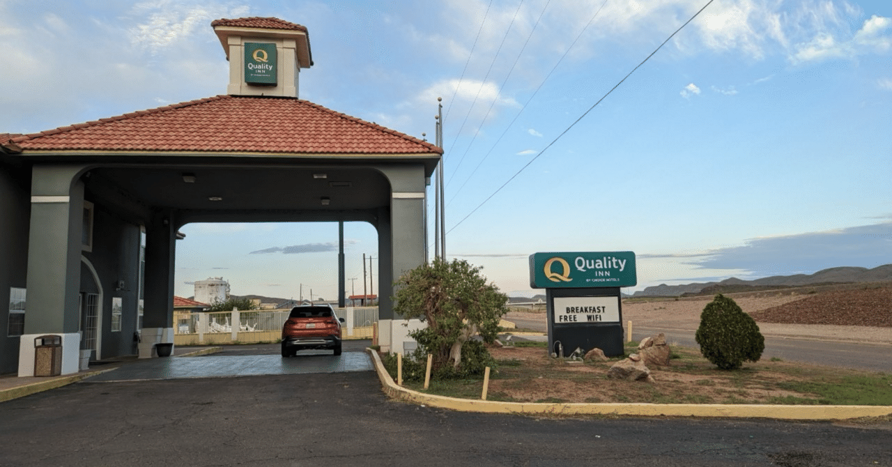 2023年9月アメリカ横断の旅DAY4-2-テキサス州バンホーン🏨 Quality Inn Van Horn｜これがとうふの生きる道