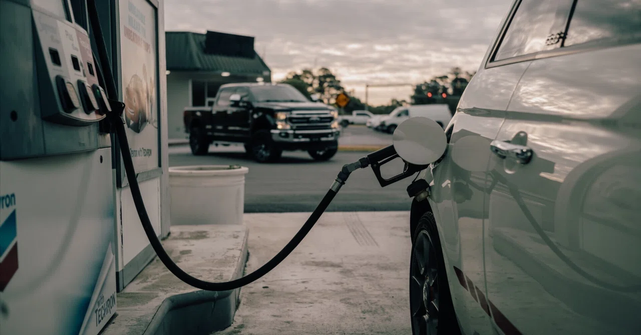 Gas Station｜MOJA MOJA