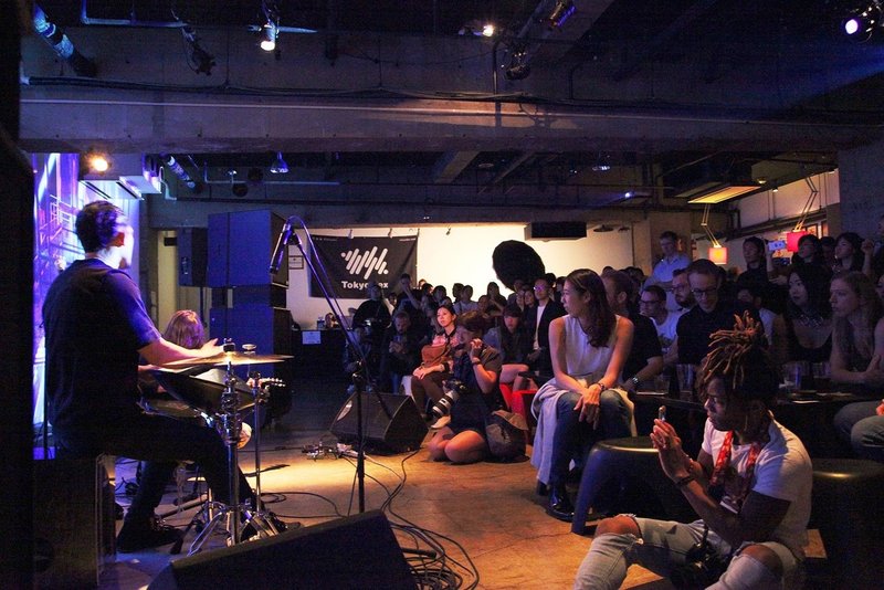 TokyoDex、“ロゴのプレゼン案”、すべて見せます！ 「デザインとアートのちがい」とは？ アーティストと企業のエージェンシー。｜アトオシとデザイン