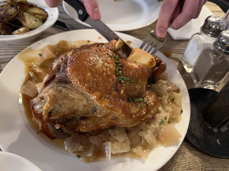 人生最大のマンガ肉を食べにドイツまで行った話(画像付き)｜UzU (うず)