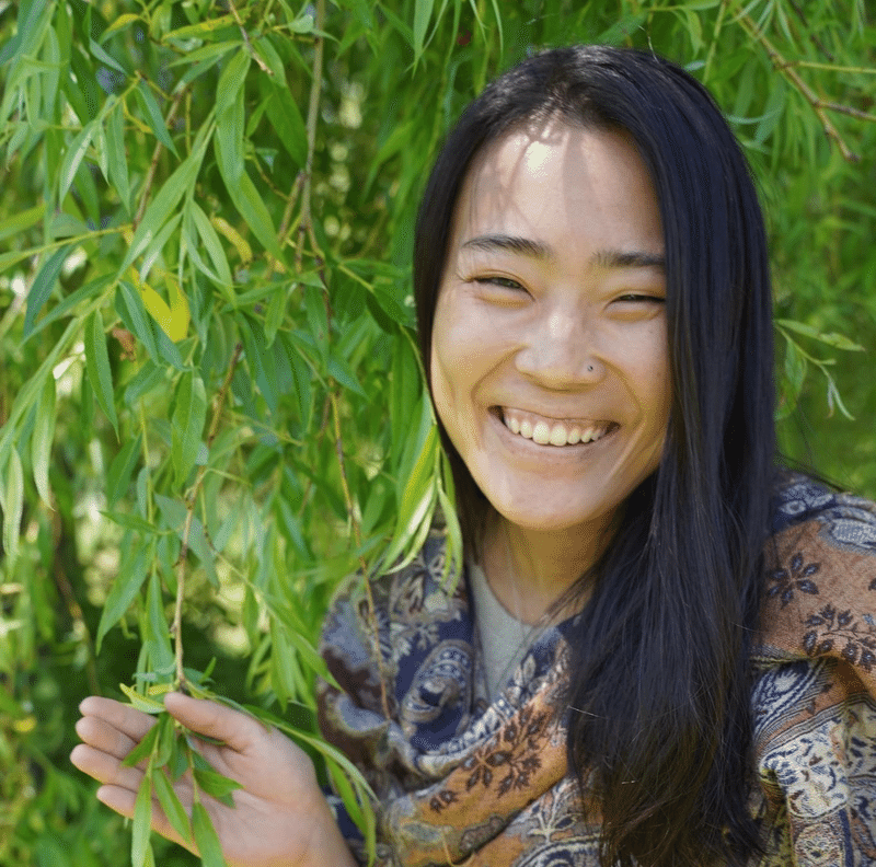 ハーブ使い魔女あきなのプロフィール｜ハーブ使い魔女 あきな (ハーバリスト、医療占星術師、魔女)