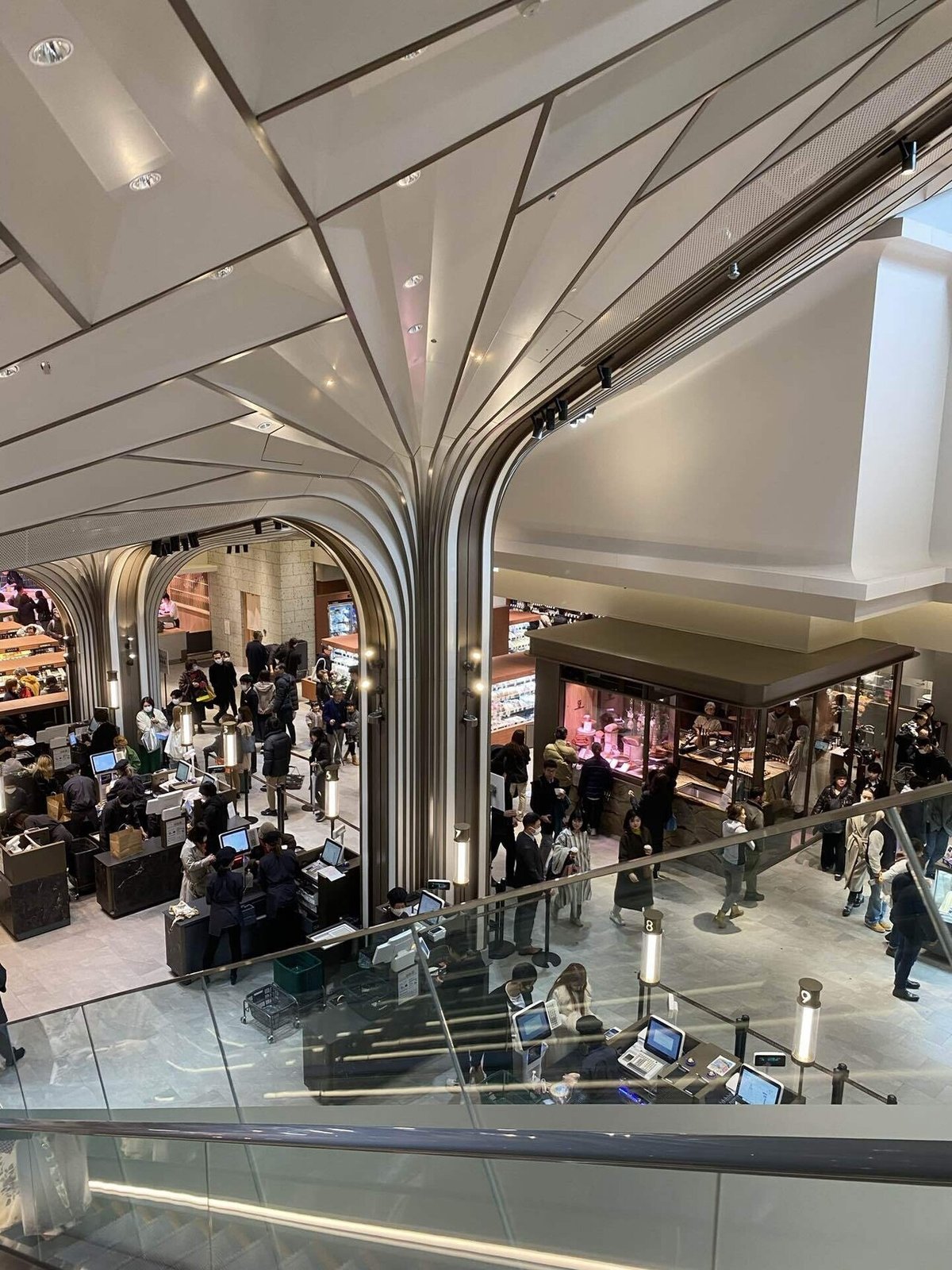 【麻布台ヒルズ】見逃せない建築10スポットを3時間で巡る！(2024年編)｜東京の建築&アート巡りオタク@tanrock