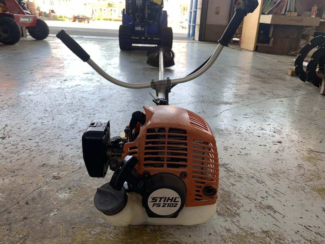 STIHL FS2102エンジンかかるけど吹け上がりが悪くエンストする。｜kazuo yanagi