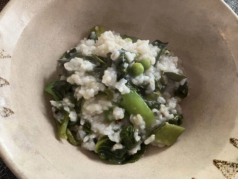 時期はずれの芽キャベツで作るかて飯 "Katemeshi" (rice mixed with vegetables and grains ...