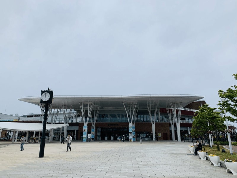 Guide to Horse Racecourse in Japan: Hakodate Racecourse / 函館競馬場｜小和田 逸平