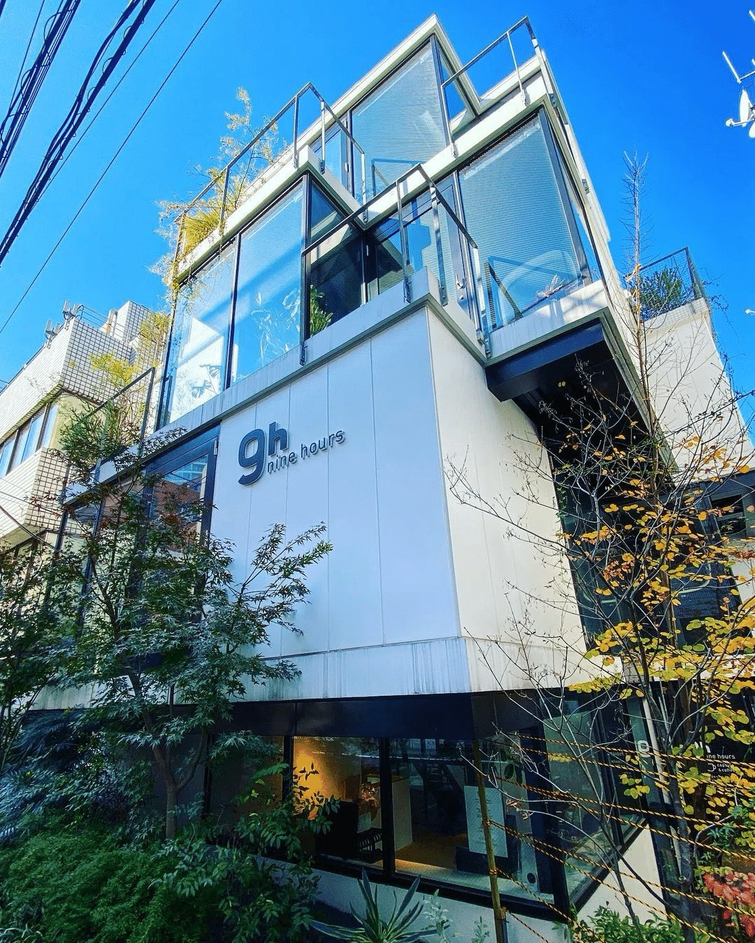 東京建築巡り〜四角い箱が4層に積み上がった建物｜東京の建築&アート巡りオタク@tanrock