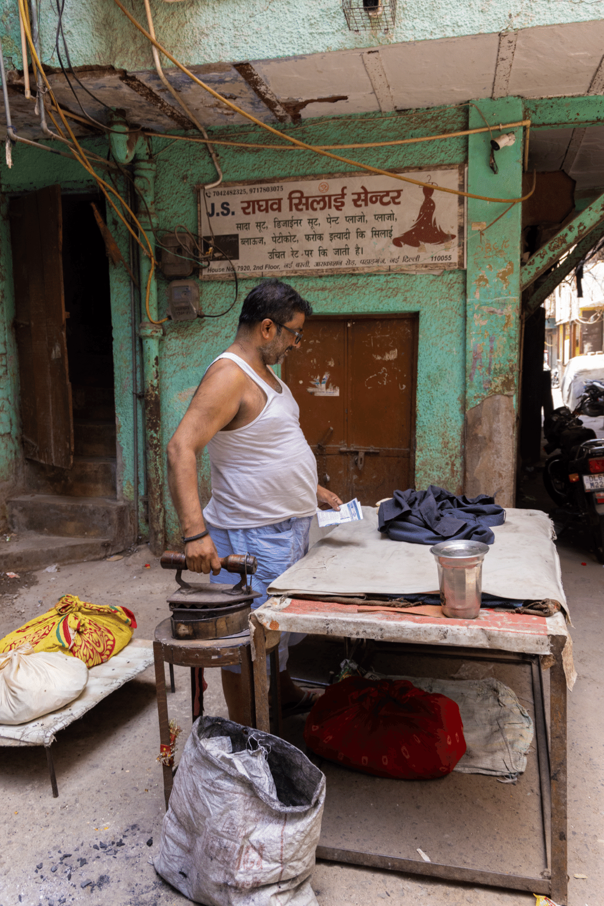 ニューデリーの裏路地を歩く📸｜吉田 彩夏/Ayaka Yoshida