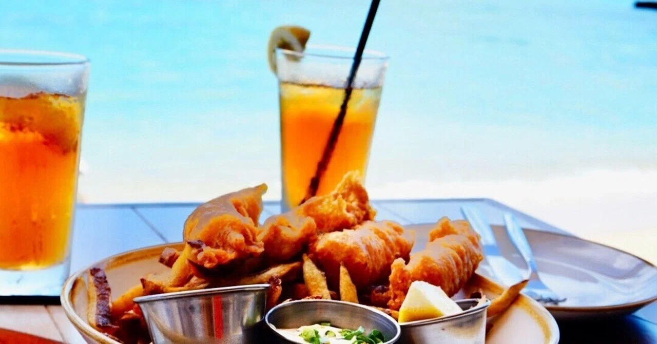 MONKEYPOD KITCHEN WAIKIKI - OUTRIGGER REEF WAIKIKI BEACH RESORT モンキーポッド ...