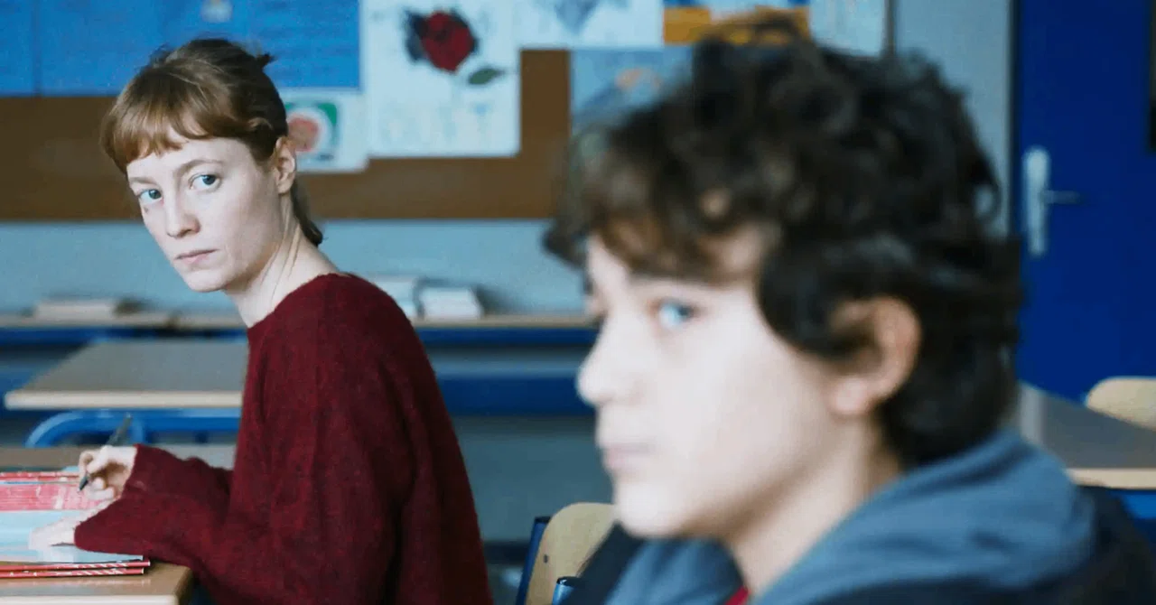 学校は不寛容な世界の縮図ー映画『ありふれた教室』｜Yuko Takano