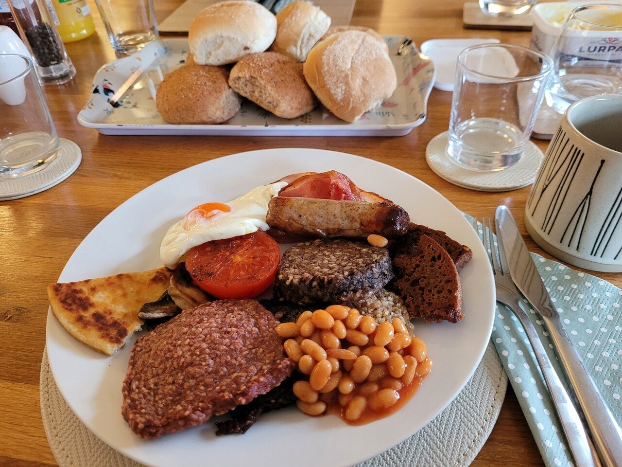 来週からスコットランド旅行。 彼氏のお母さんが、ミキと娘に会えるのをとても楽しみにしてる、スコットランドに着くのが朝だから朝食用意して待ってるね、とメッセージをくれた。 私も本当に楽しみ ...