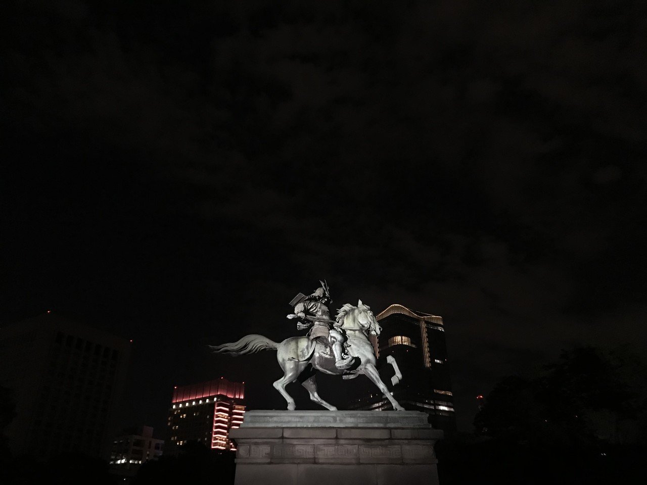 令和に迷い込んだ楠木正成｜yoshi_taku