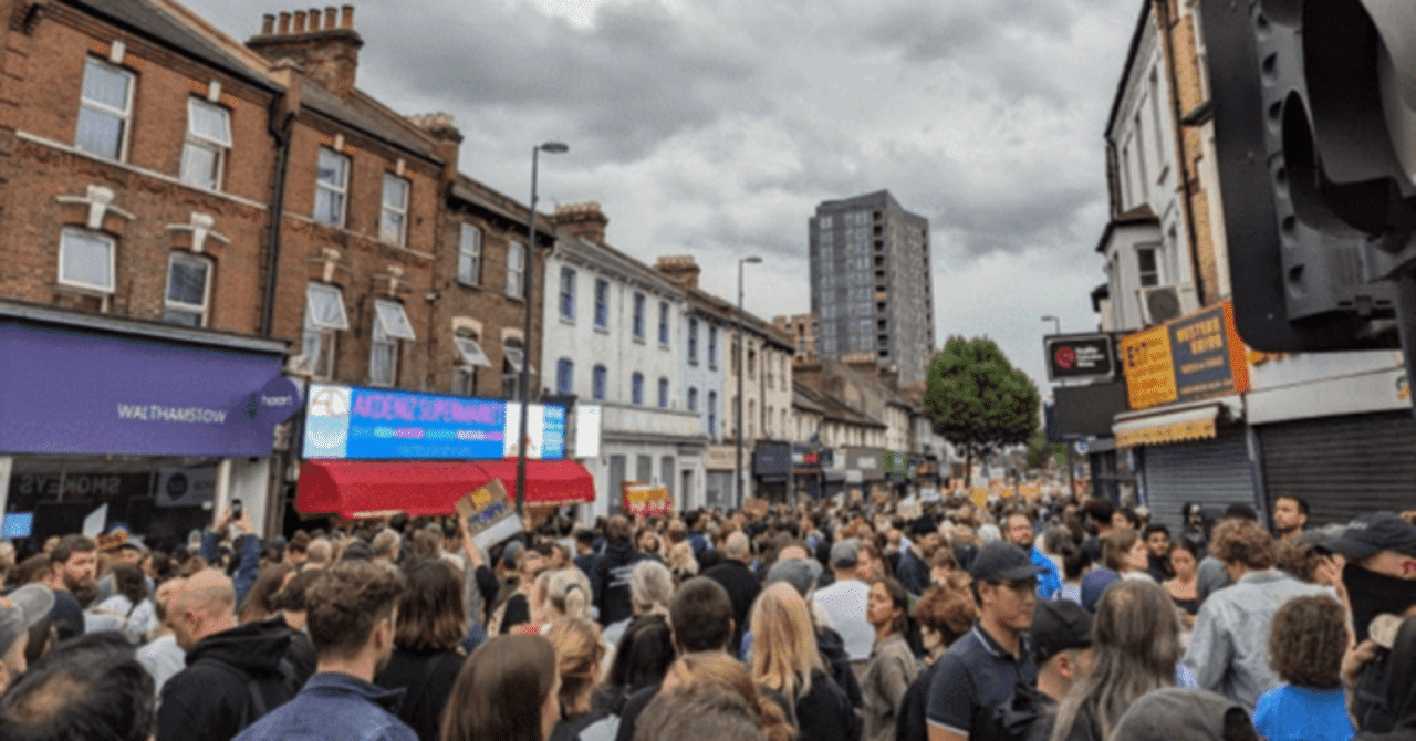 計画された集会に対抗して数千人が参集、ファシストはステイホーム｜bakuto morikawa