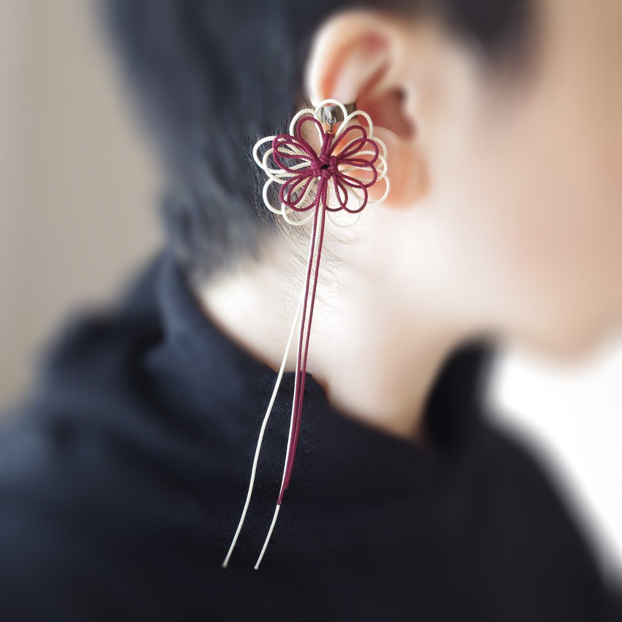 【復活販売 / 2024.8.11.】 かたっぽイヤーカフ「あまとけて」（臙脂×アイボリー） | nuta design https://nutadesign.thebase.in/items ...