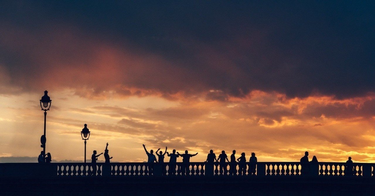 10月11日。金曜日。朝6時ごろ。 場所 中野駅北口広場。 タックル教室に参加してくれなくても 通行人の誰かとコミュニケーションがとれればいい ...