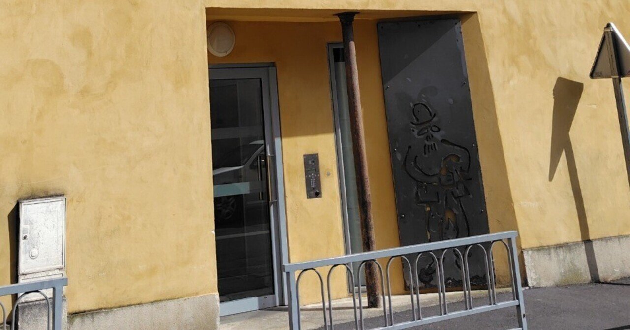 エリック・サティの住んだ家｜lush_badger2992