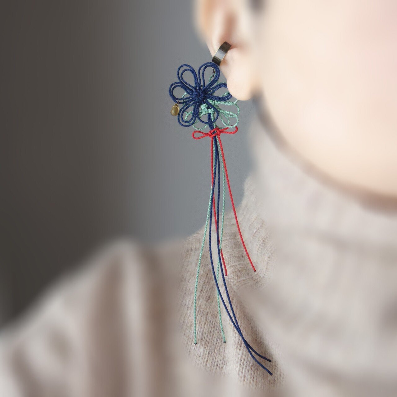 【復活販売 / 2024.8.17.】 かたっぽイヤーカフ「知ニ向ク帆ニ」（濃青×淡緑×朱） | nuta design https://nutadesign.thebase.in/items ...