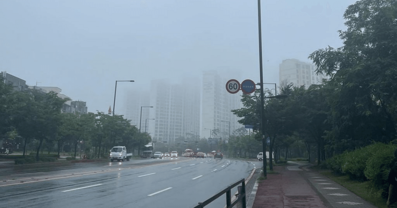 【エッセイ】真夏のとおり雨｜Hakuto Eiko