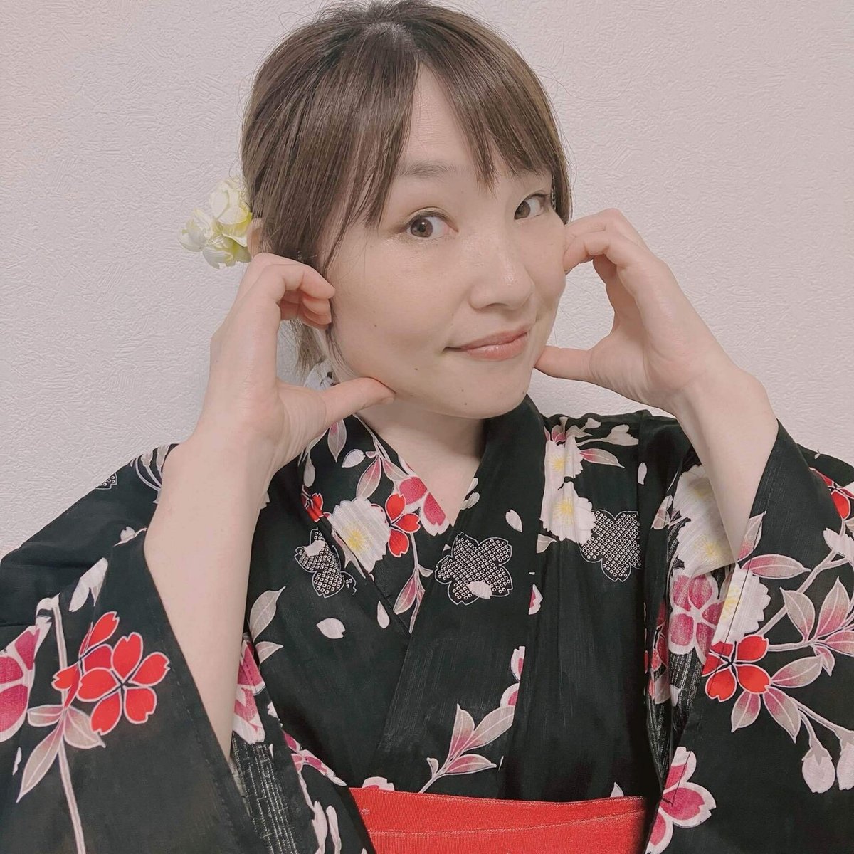 井ノ上奈々・近江知永のほごしゃかいラジオ第10回、例の写真です！｜Tomoe Ohmi