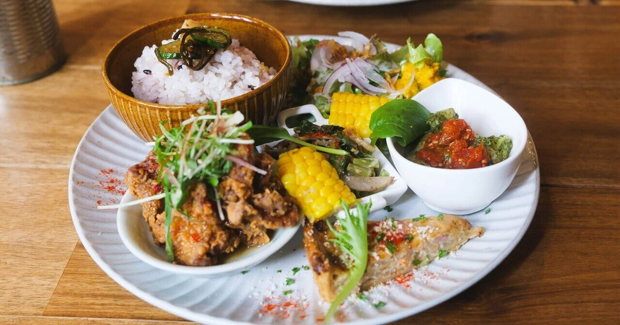 deli plate lunch｜sgk