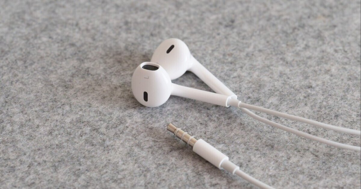 アップル イヤホン 純正 A1748 若き アップル イヤホン 純正 A1748 若き