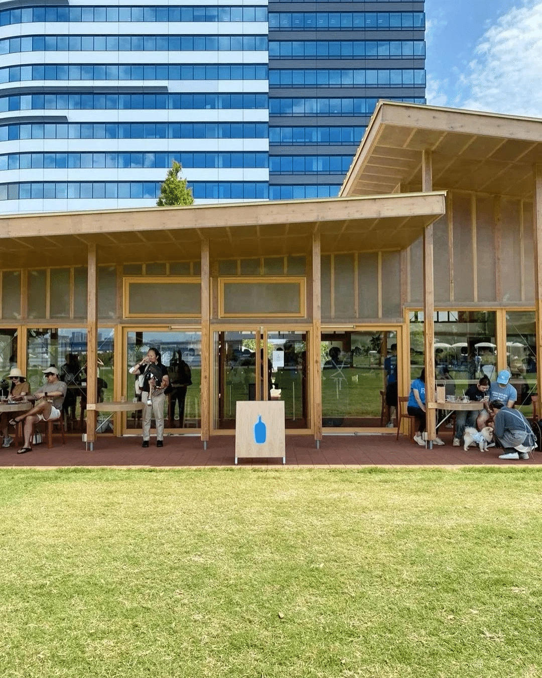 東京建築巡り〜ボーダーレスがコンセプトのカフェ｜東京の建築&アート巡りオタク@tanrock