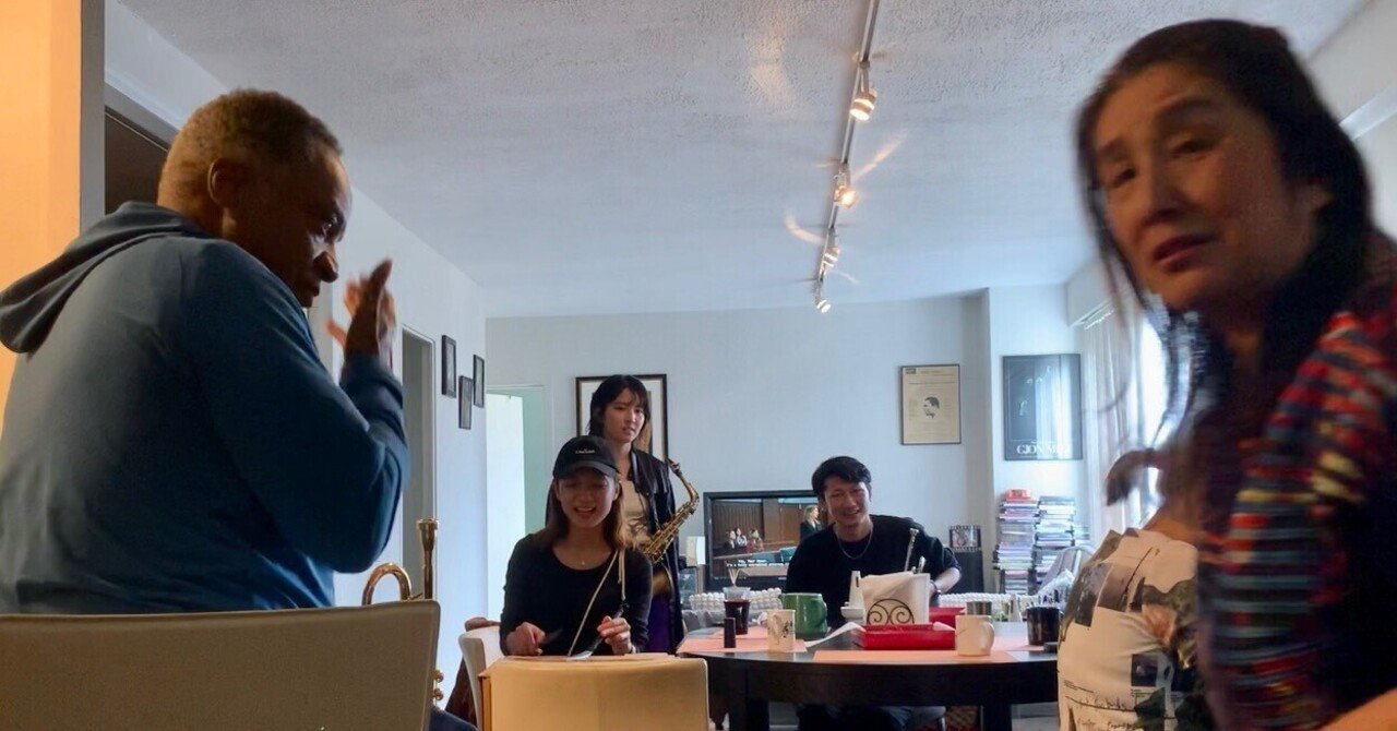 ヒトが集まる家｜霧生ナブ子／ Nabuko Kiryu