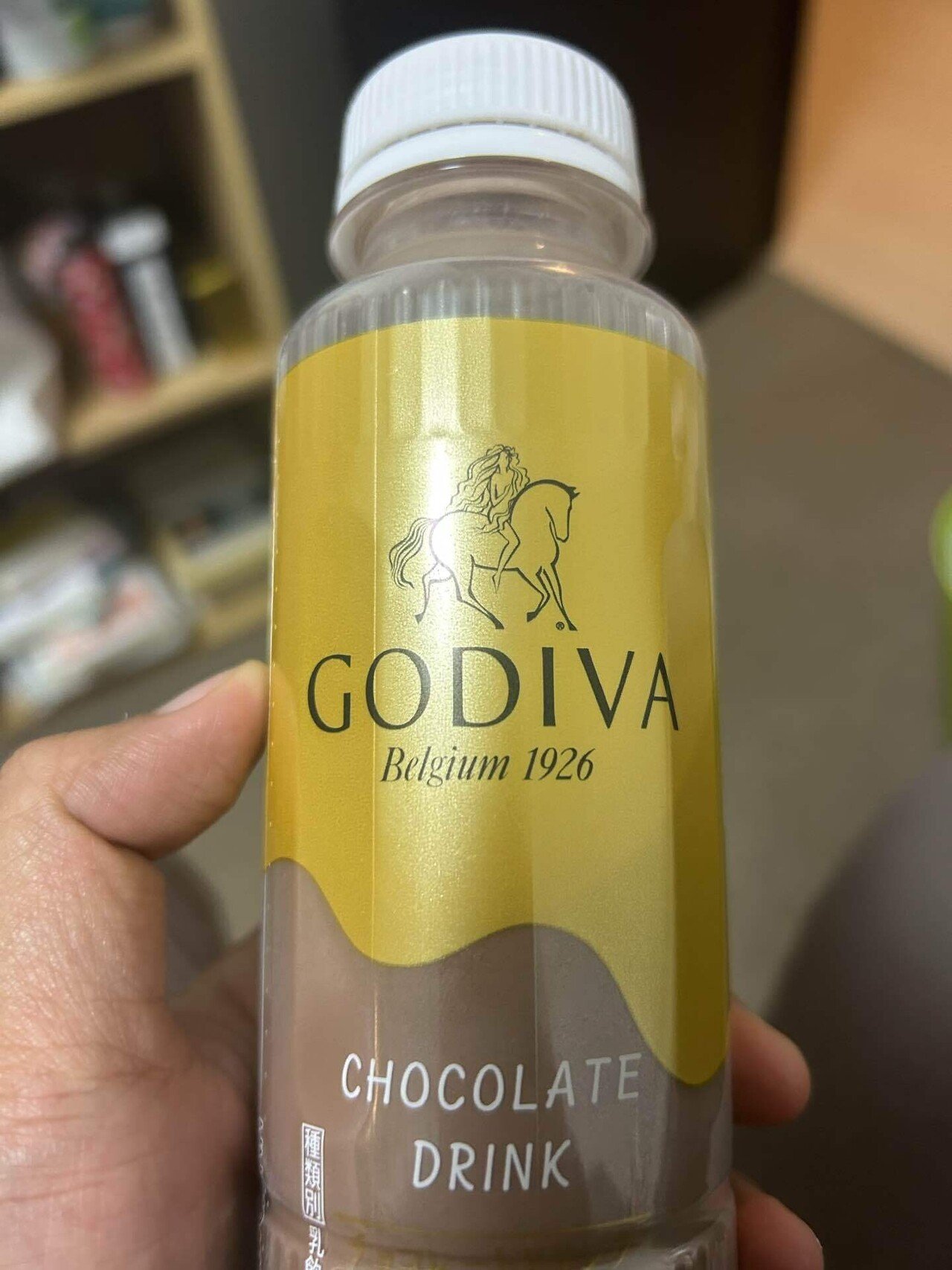 ふぁ、ファミマでGODIVAが飲めた💕｜ゼリー