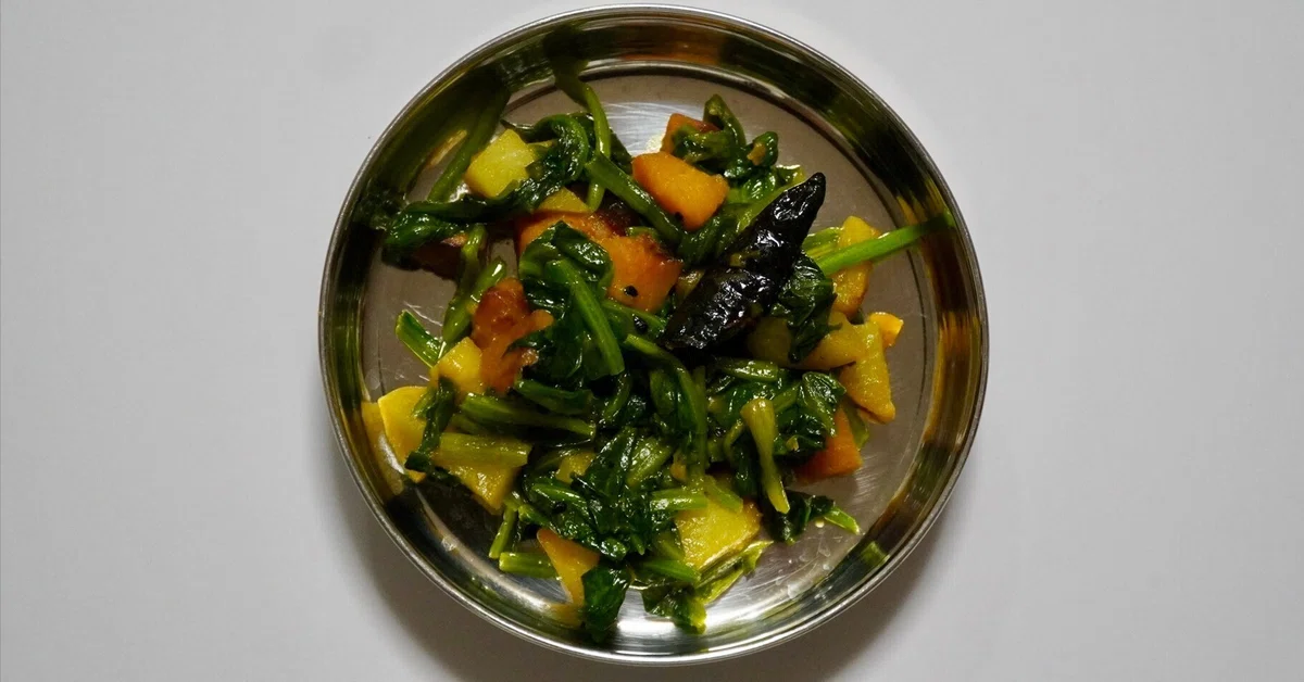 Palong Shaak Bhaja （パロンシャークバジャ）| ほうれん草と根菜のマスタードオイル炒め| #West Bengal 【インド ...