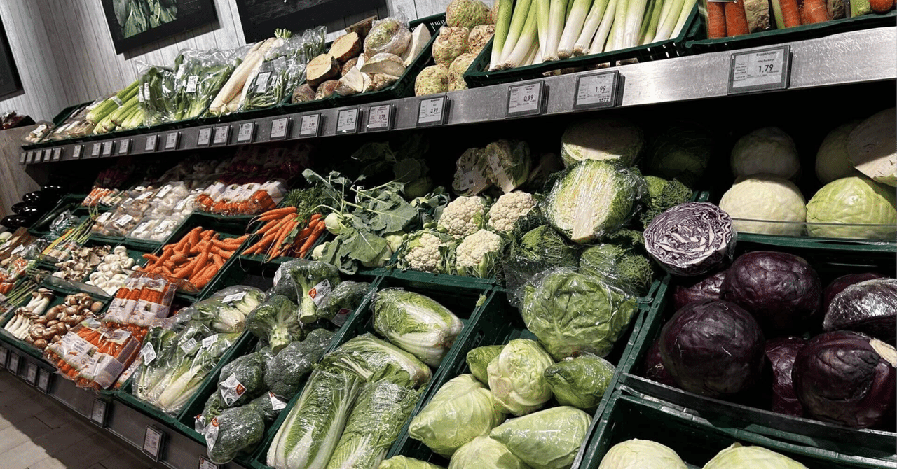 平日の午前中なのになんでこんな人が居るの！？｜takami