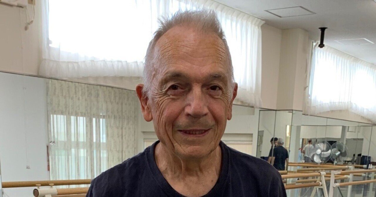 A foreword by artist Roger • Voltz on the creation of the Akobujo mask ...