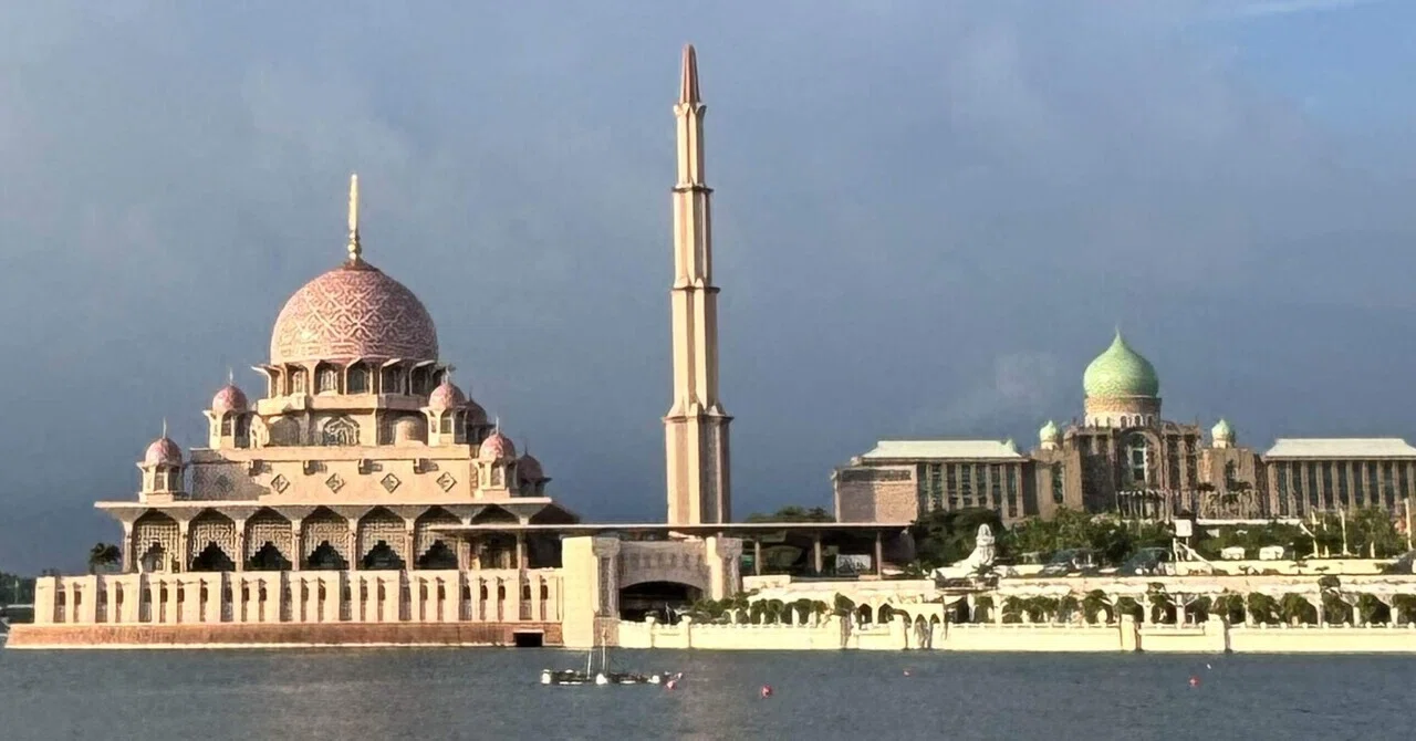 🇲🇾マレーシア・PUTRAJAYA🕌お勧め観光スポット💖PINK MOSK🕌ピンクモスク｜こぐまグレース🧸