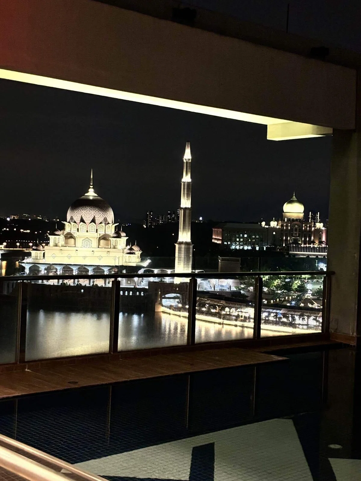 🇲🇾マレーシア・プトラジャヤ🕌政府機関とPINK MOSKの閑静なエリアでマレー料理堪能🍜｜こぐまグレース🧸