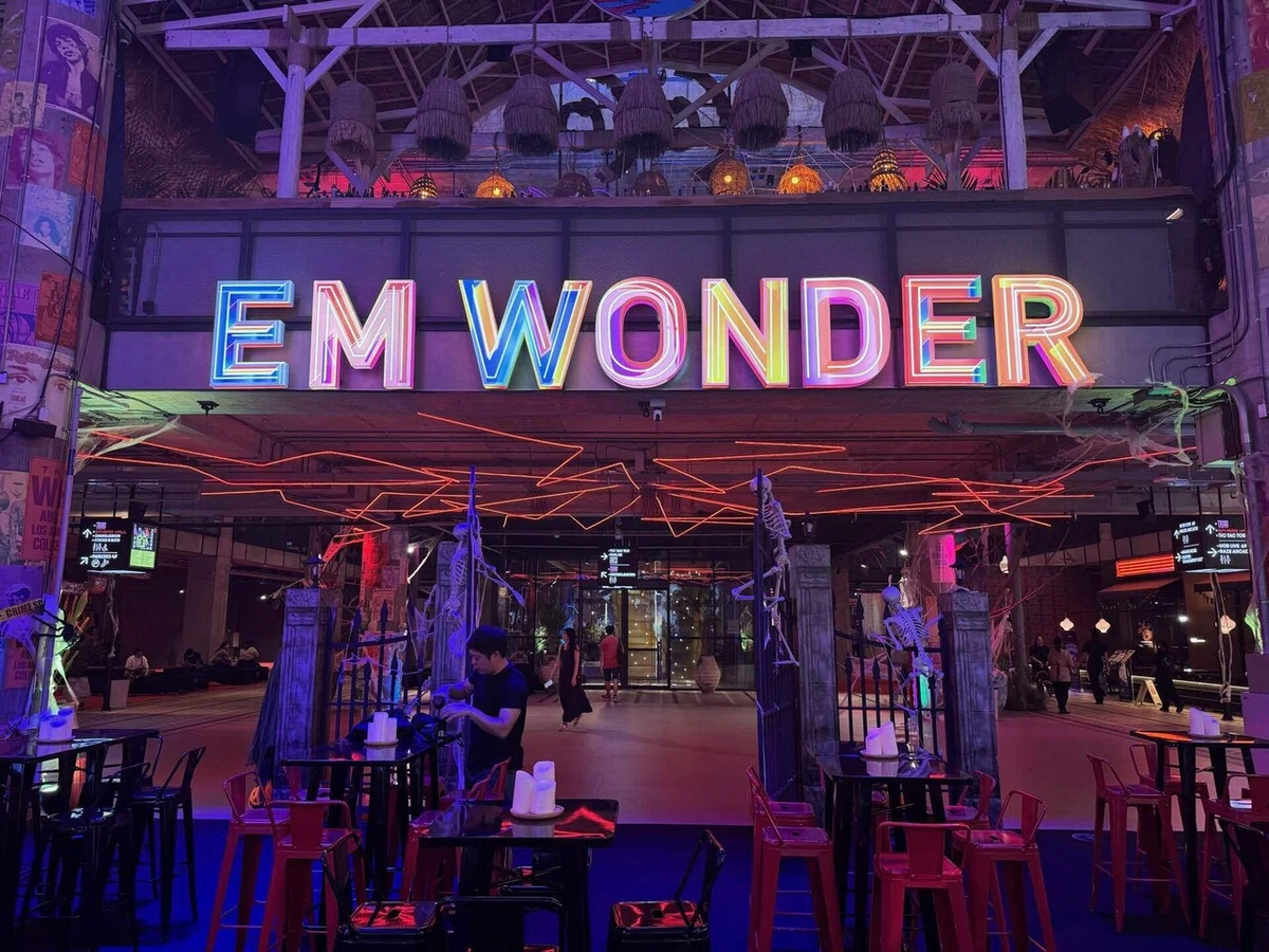 【バンコクレストラン】EMSPHERE（エムスフィア）内にある「EM WONDER（エムワンダー）」で夜ご飯を満喫！魅力的なレストランが ...