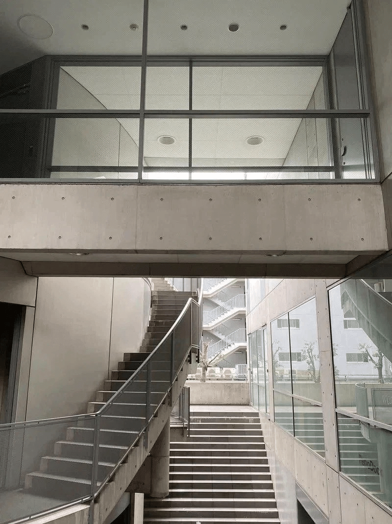 東京建築巡り〜安藤忠雄デザインの回廊・螺旋階段｜東京の建築&アート巡りオタク@tanrock