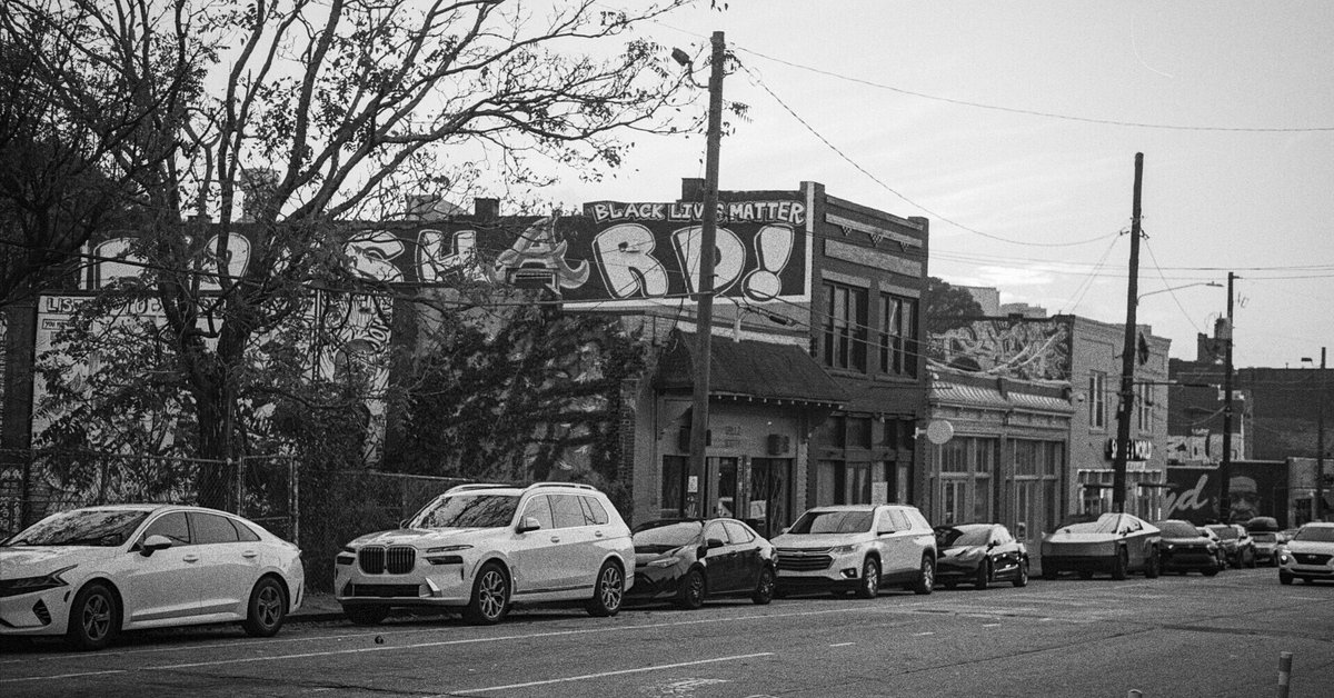 Edgewood AVEでフォトウォーク｜MOJA MOJA