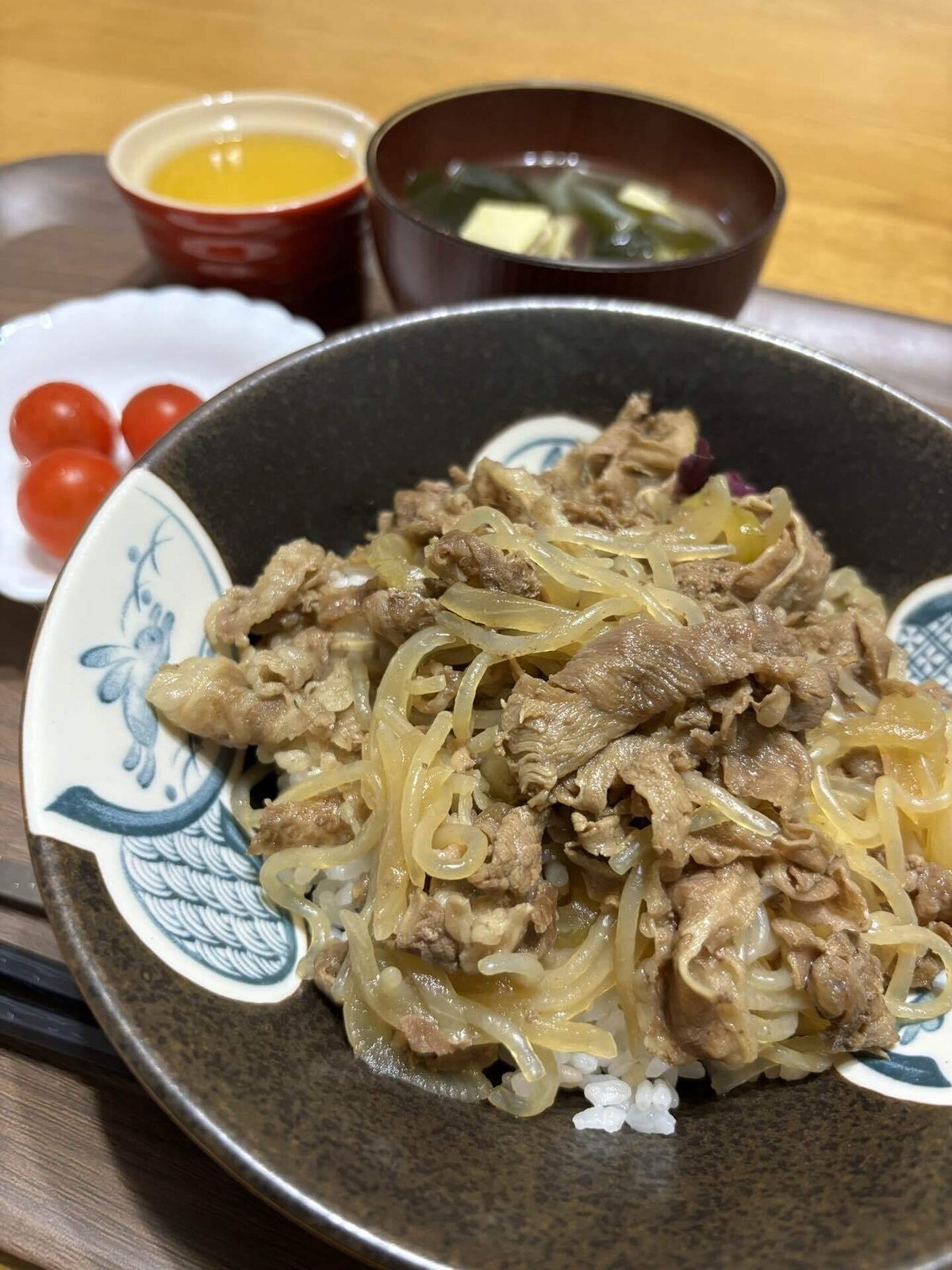 『牛丼』（塩分1.5g）｜guttyo