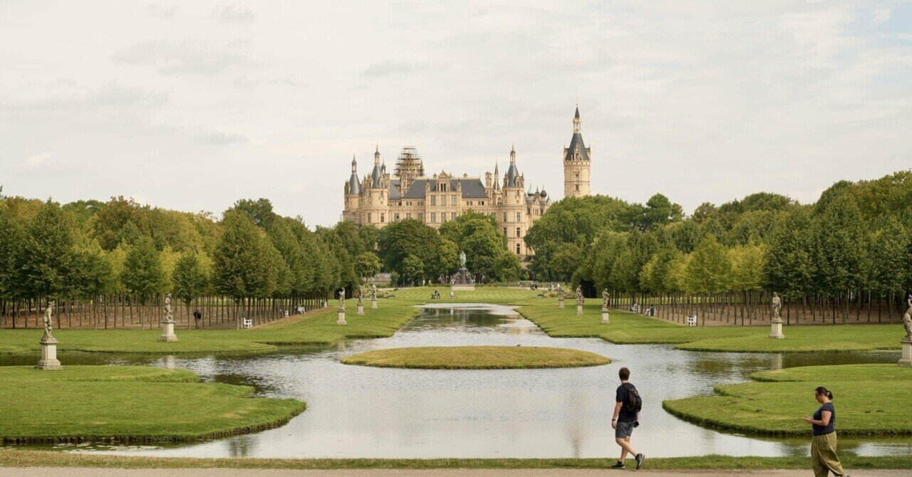 シュヴェーリンへの旅｜Azuki Smith